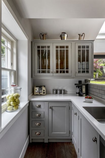 Narrow kitchen ideas: 10 ways to maximize space and interest | Homes ...