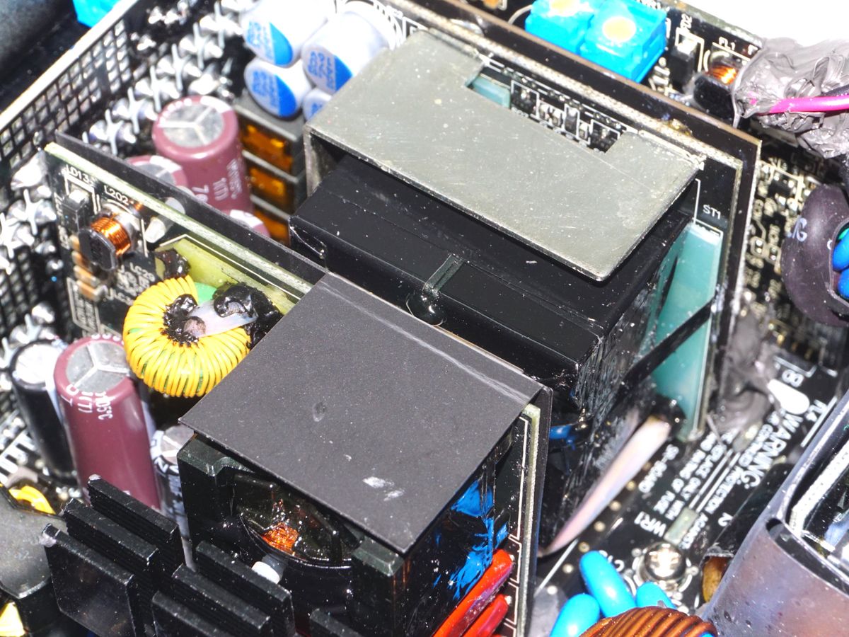 FSP Hydro PTM X Pro 1000W ATX 3.0 PSU Review | Tom's Hardware