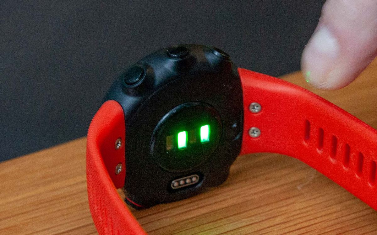 Garmin Forerunner 45 Review: Classic GPS Watch Gets a Fresh Face | Tom ...