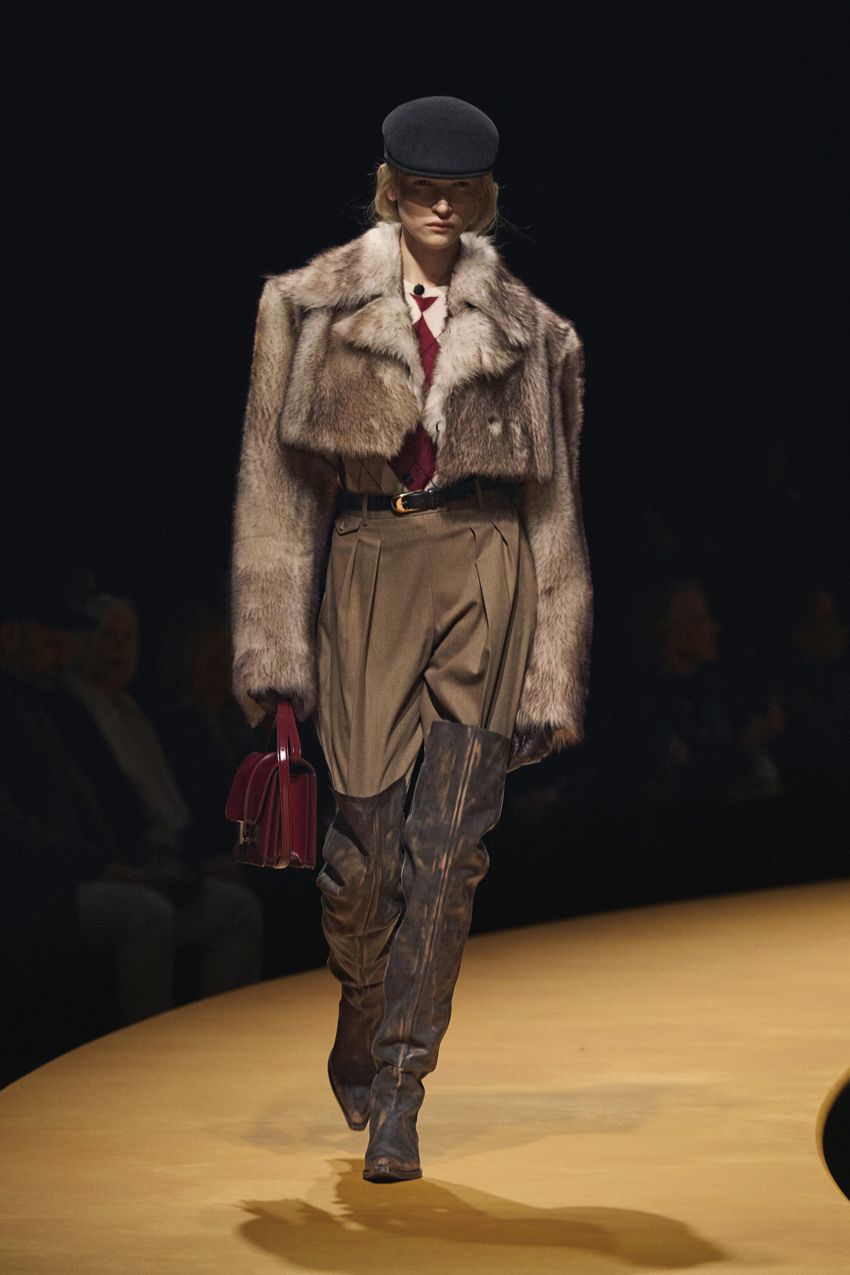 Every Trend Spotted on the Khaite Fall/Winter 2025 Runway at NYFW | Who ...