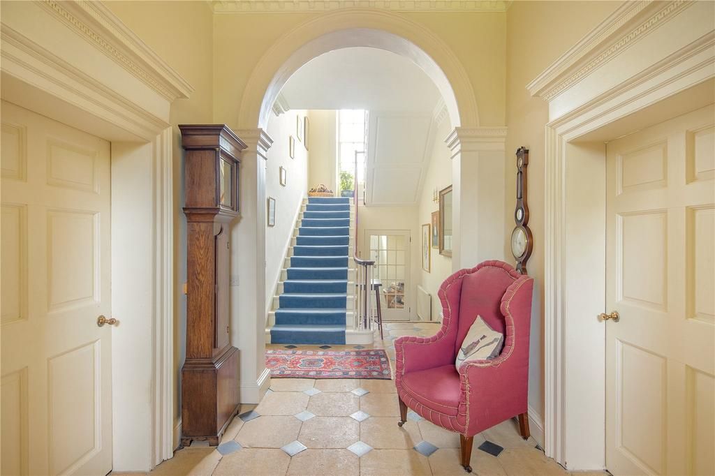 A 'Goldilocks' country house that's just about right in every way ...