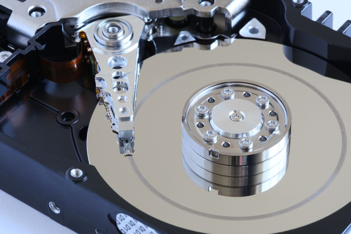 Disaster Strikes: How Is Data Recovered From A Dead Hard Drive? | Tom's ...