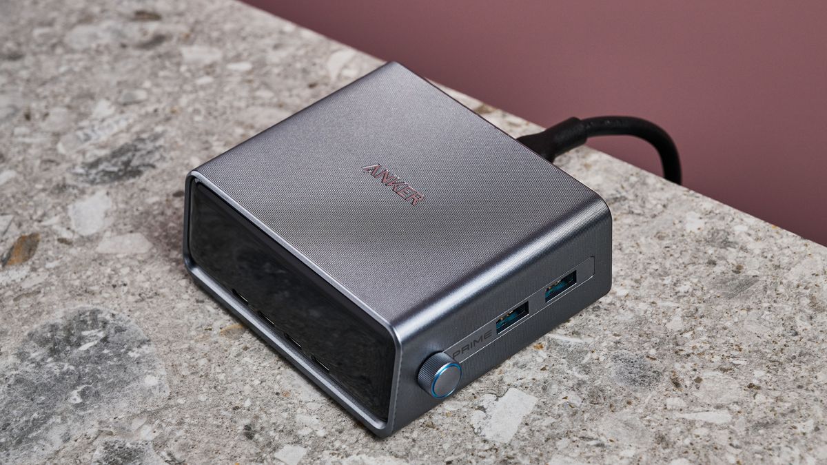 Anker Prime Charger 6-Port Desktop Charging Station 250W review ...