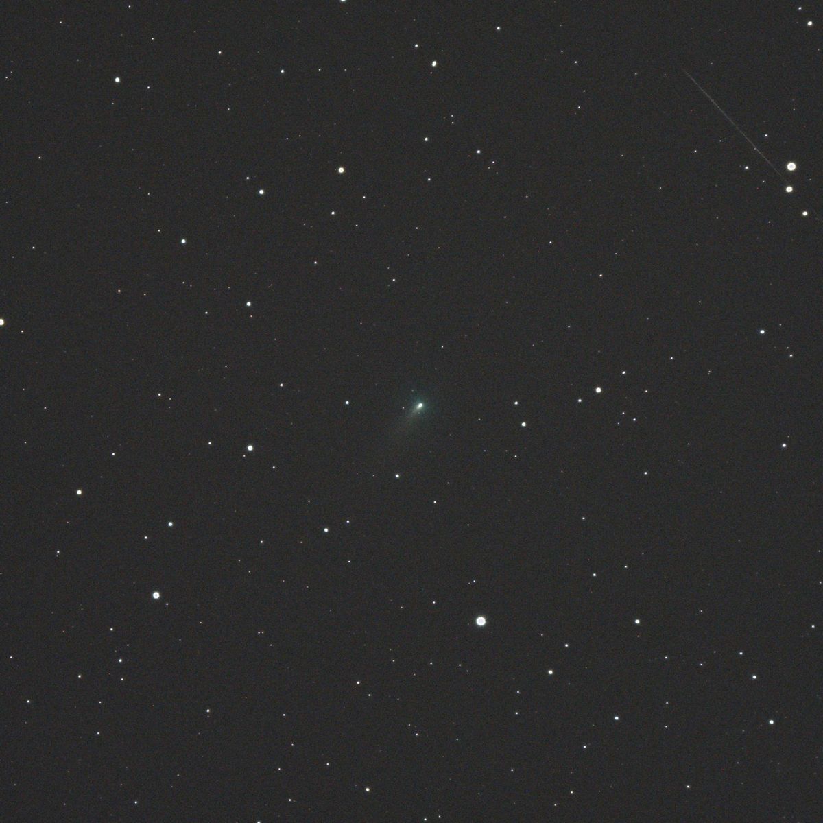 Comet Leonard will light up the sky this month — here's how to see it ...