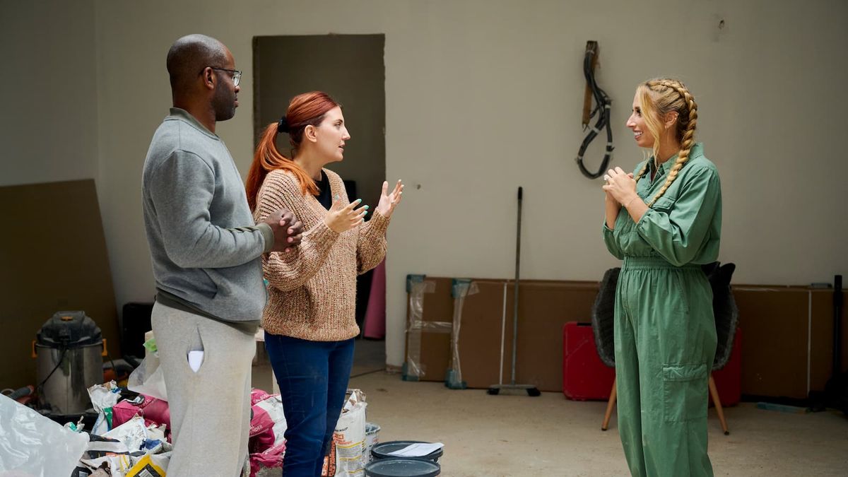 Stacey Solomon helps couple who wasted £70k on unfinished extension ...