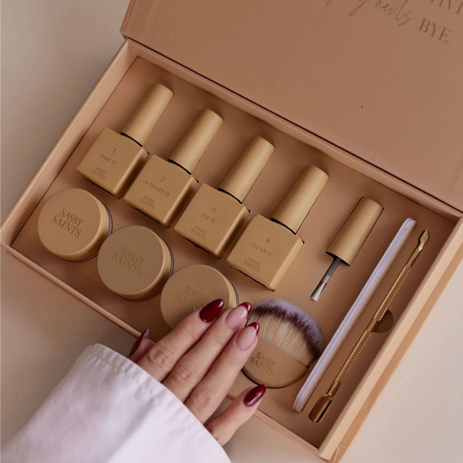 Everything to Know About Dip Powder Nails | Who What Wear