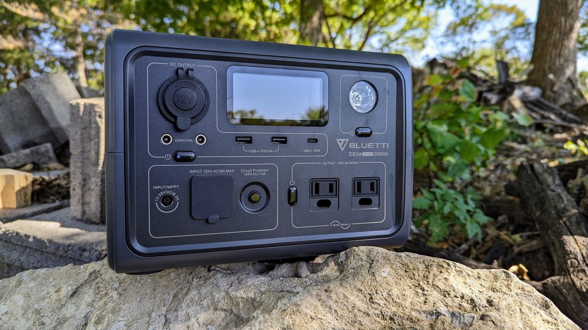 Bluetti EB3A portable power station review: A compact portable power ...