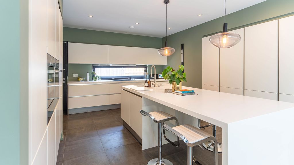 14 long kitchen ideas to make the most of awkward spaces | Homebuilding