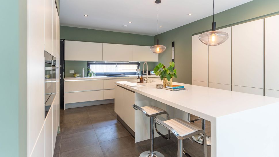 14 long kitchen ideas to make the most of awkward spaces | Homebuilding