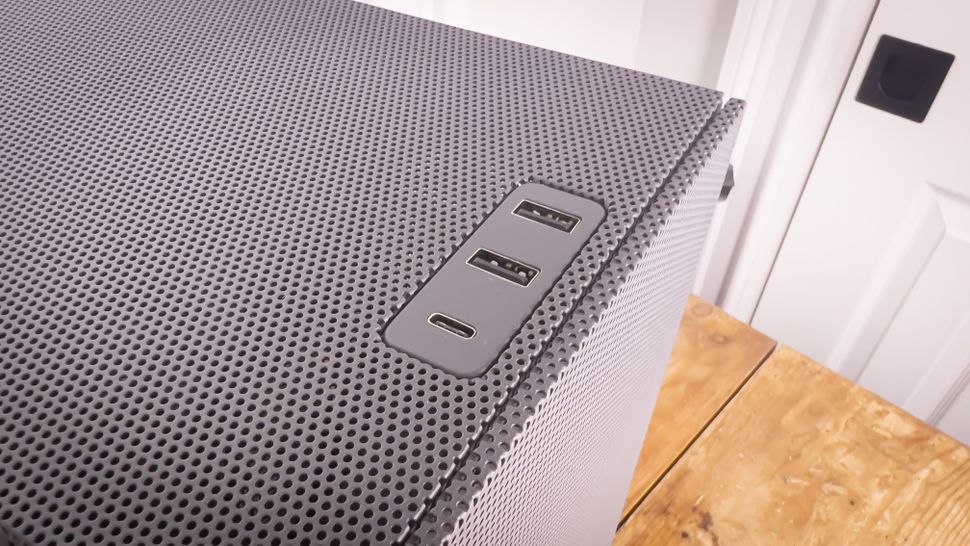 Ssupd Meshroom S Review: Compact Breeze Box | Tom's Hardware
