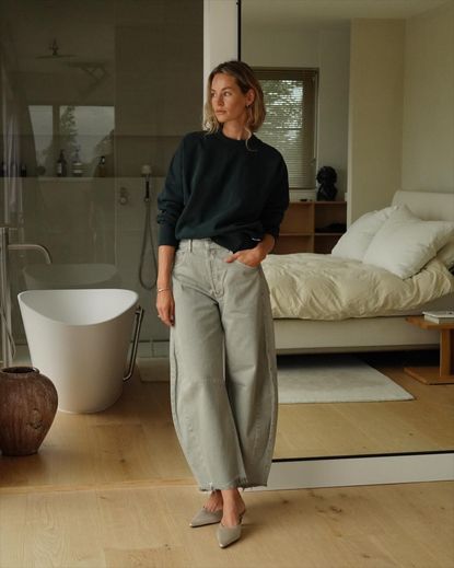 How to Wear Barrel-Leg Jeans: 9 Ways Everyone Is Styling Them | Who ...
