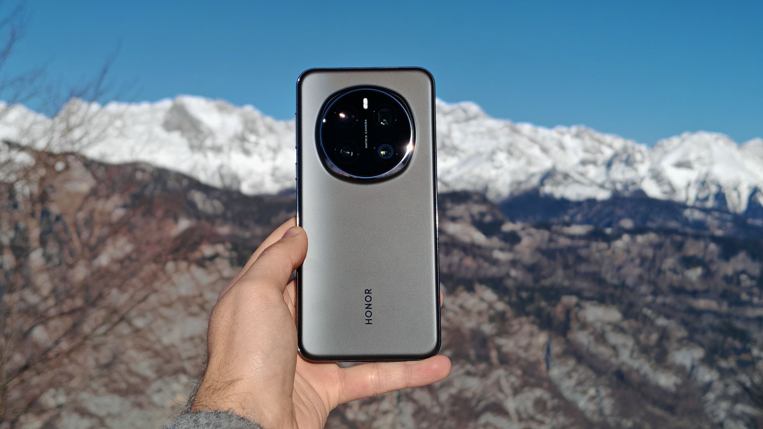 Honor launches the Magic 7 Pro with one feature you won't find anywhere ...