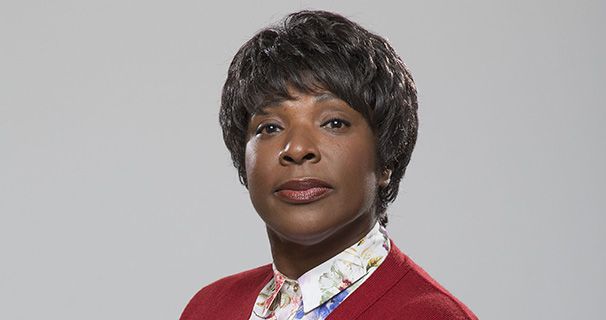 Mrs Tembe refuses to rest after her op! | What to Watch