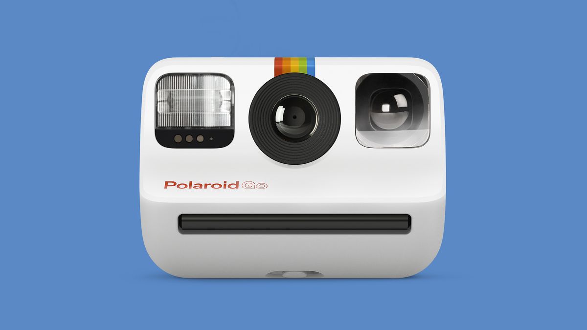 The world's smallest analog instant camera: the Polaroid Go | Digital ...