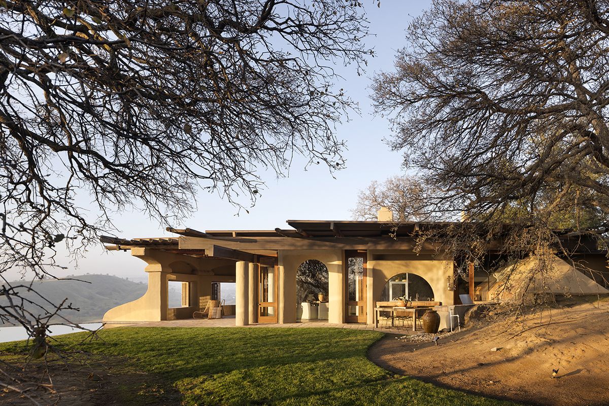 6 breathtaking homes built in the 1980s | The Week