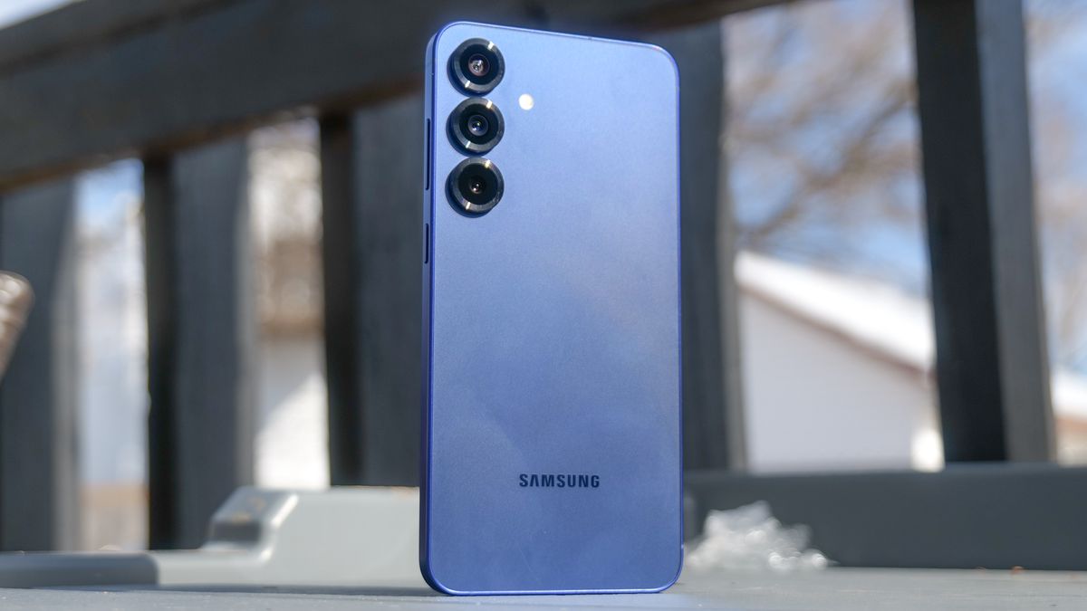 Samsung phone security flaw leaves passwords exposed — protect yourself ...