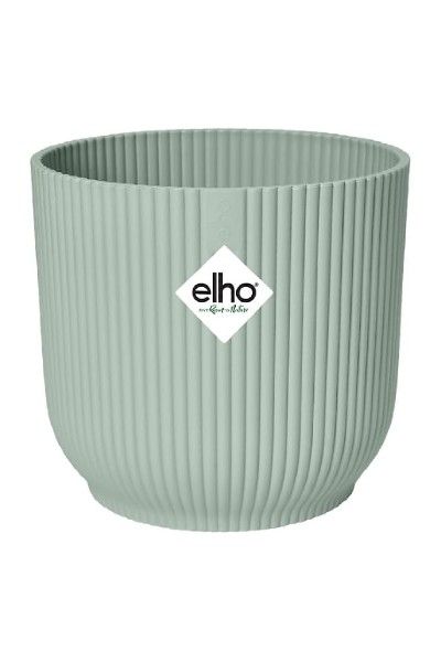 B&Q wants to recycle your old plastic plant pots | Ideal Home