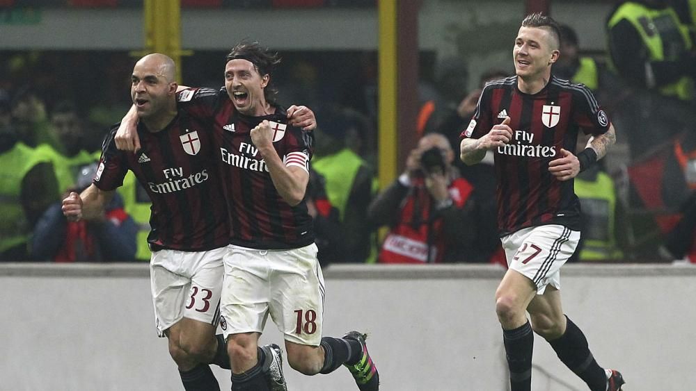 AC Milan 3 Inter 0: Alex, Bacca and Niang score in demolition derby ...