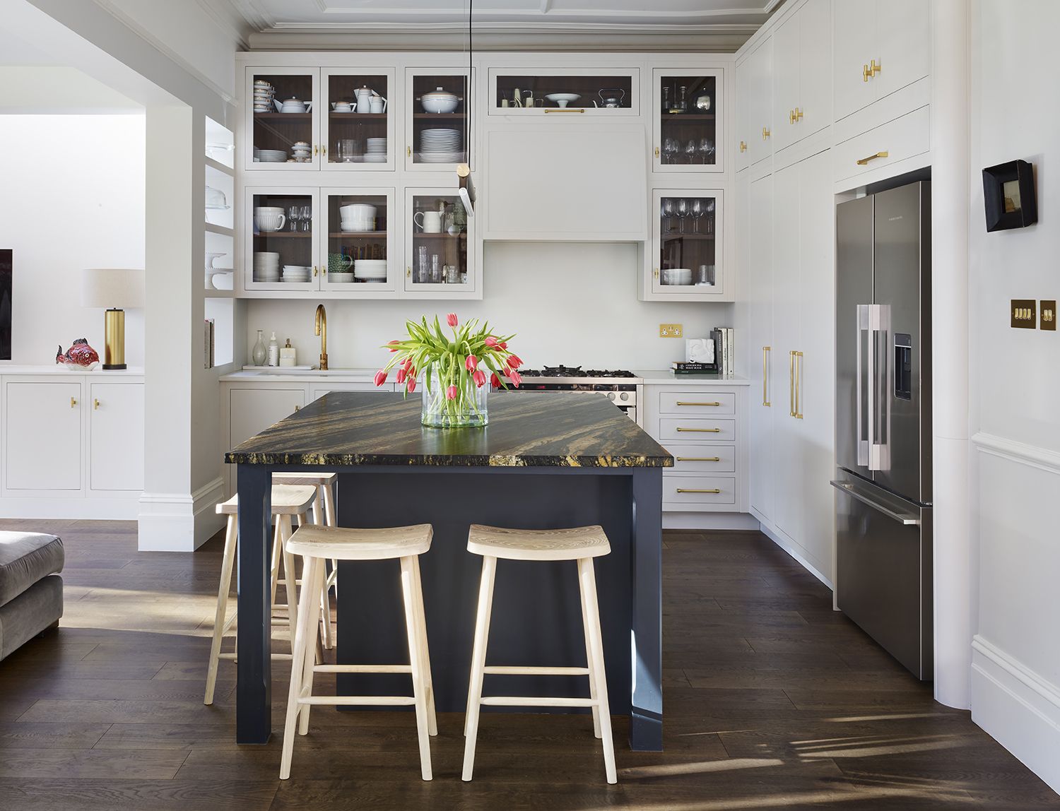 How to create more storage in a small kitchen | Livingetc