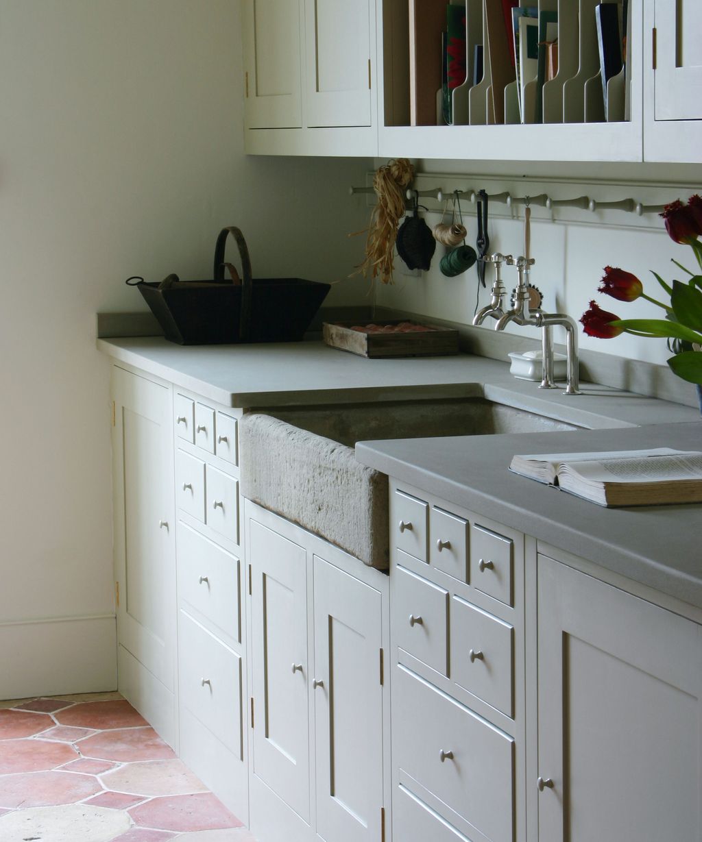 Design a kitchen sink: how to plan a well-organized wet zone | Homes ...