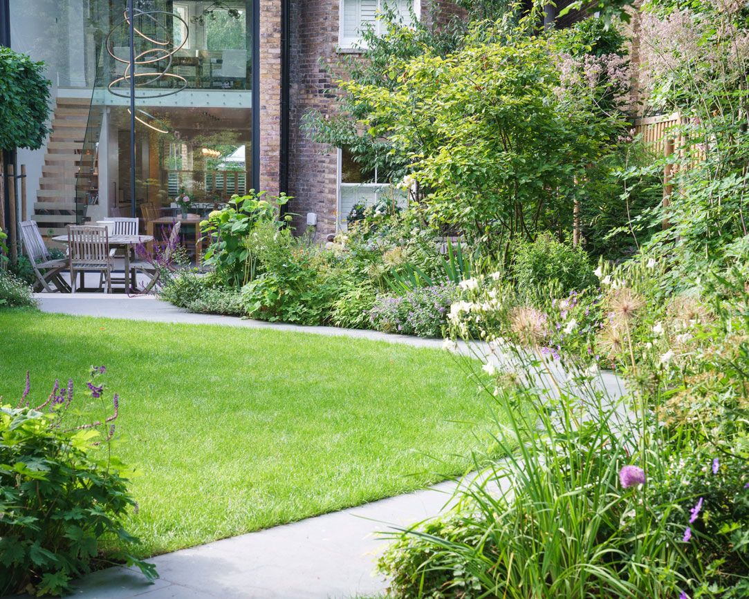 Naturalistic planting design: plants to use and design ideas | Homes ...