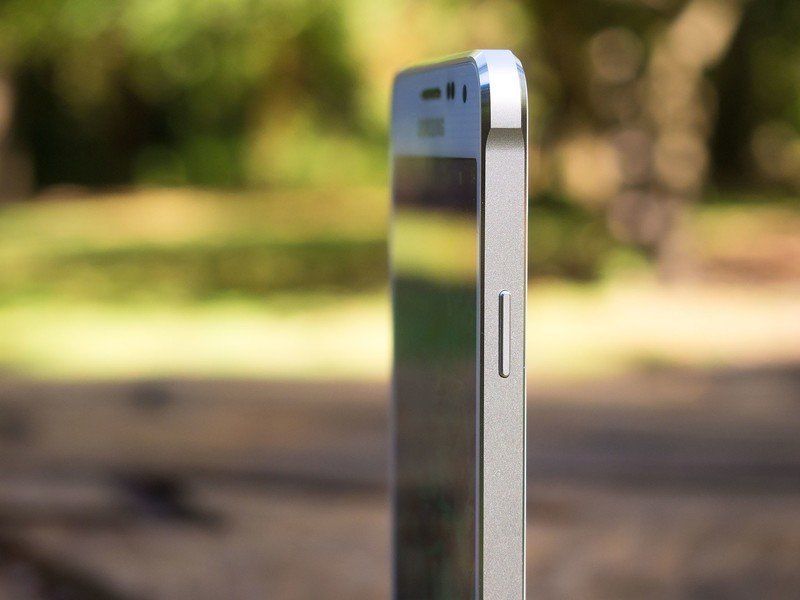 Samsung Galaxy Alpha Review | Android Central