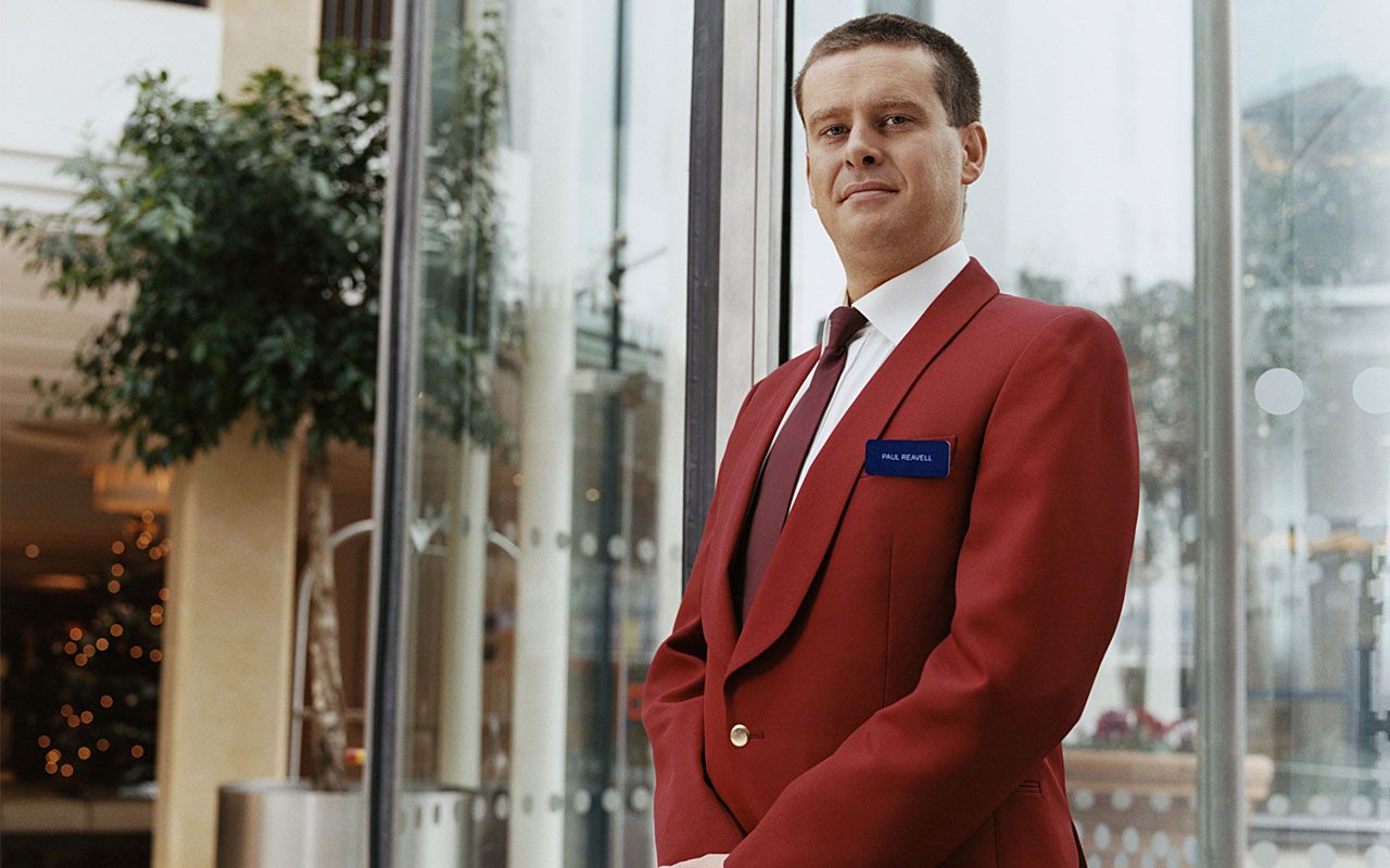 Holiday Tipping: Who Gets Tips, and How Much? | Kiplinger