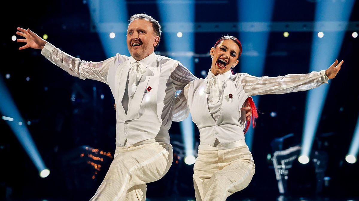 How to watch the 'Strictly Come Dancing' 2024 final online and on TV ...