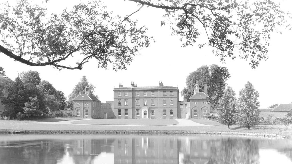 Here's Drayton Beauchamp gracing the pages of Ideal Home in 1949 ...