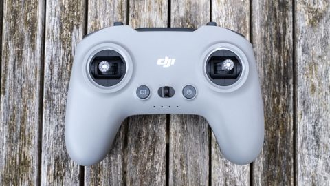 Fly DJI FPV drones like a pro with DJI's motion controllers | Space