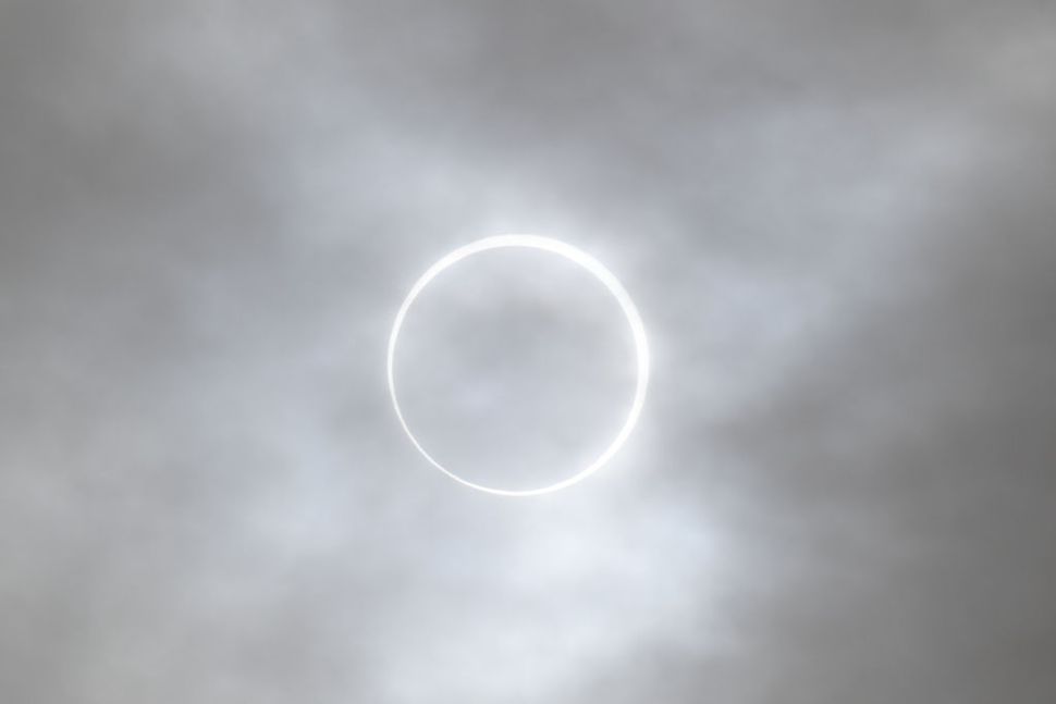 Annular solar eclipse wows skywatchers with spectacular 'ring of fire ...