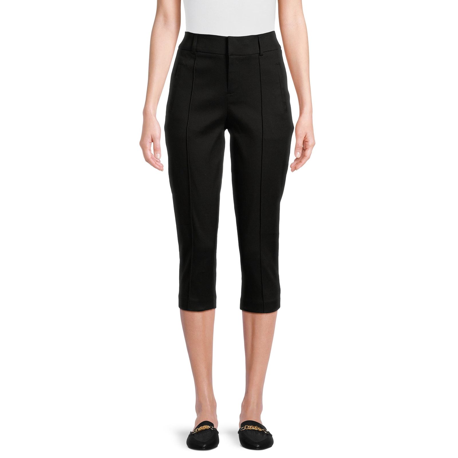 How French Girls Style Anti-Jeans Trends—Capris and Baggy Shorts | Who ...