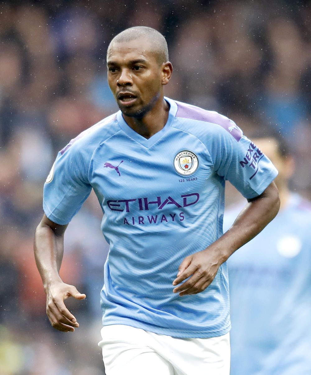 Fernandinho set for extended spell in City’s defence | FourFourTwo