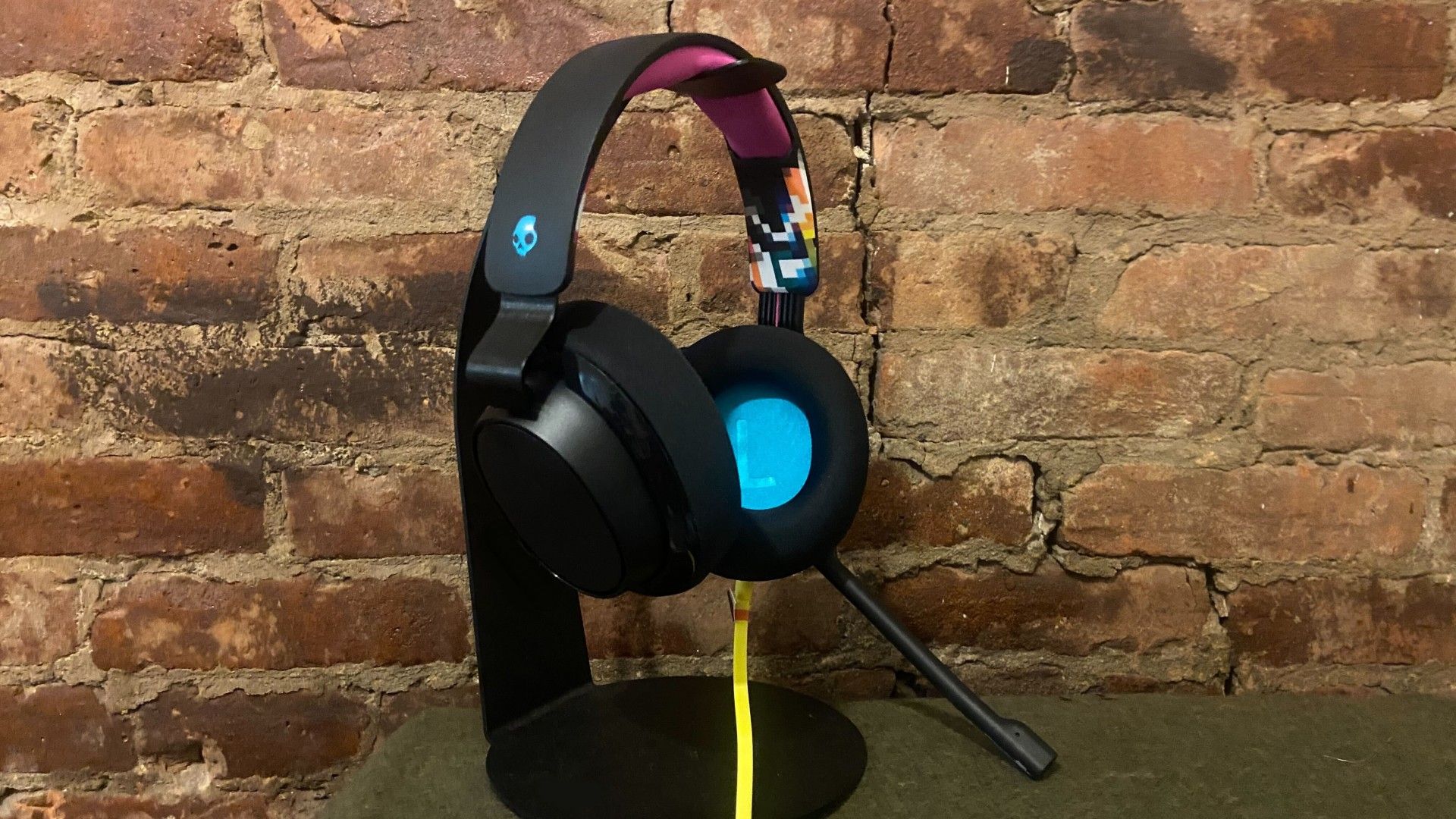 Skullcandy SLYR review: "A no-frills, affordable headset that offers ...