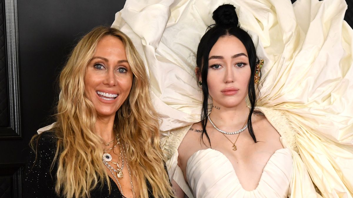 An ‘Us Weekly’ Source Shares a Wild Rumor About Tish Cyrus and Noah ...