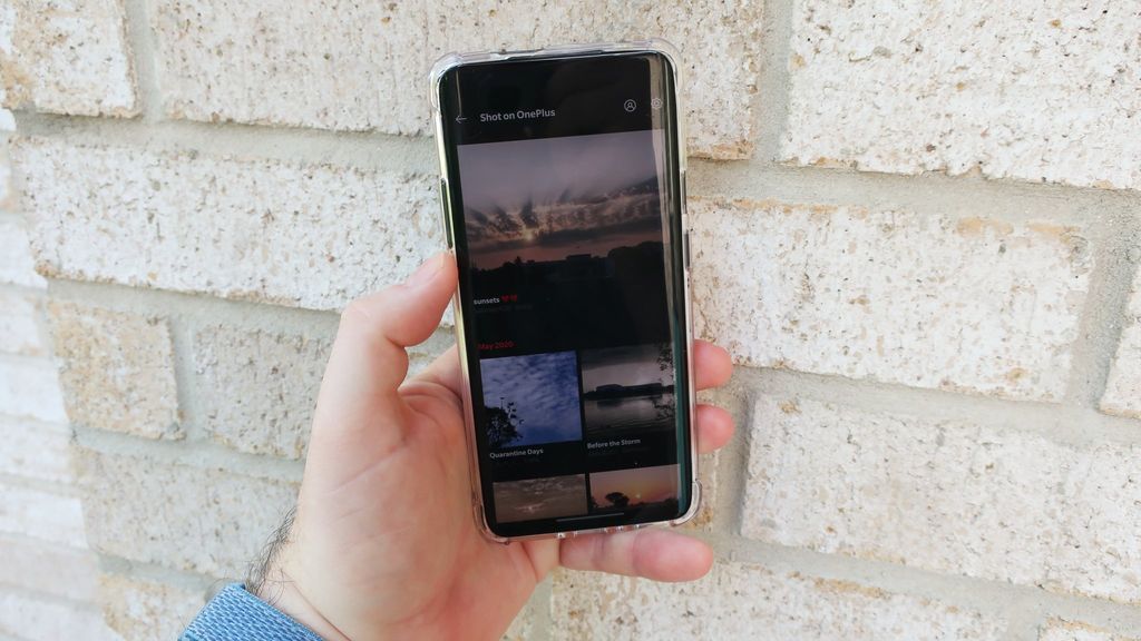 How to set your OnePlus phone wallpaper and lock screen to update ...