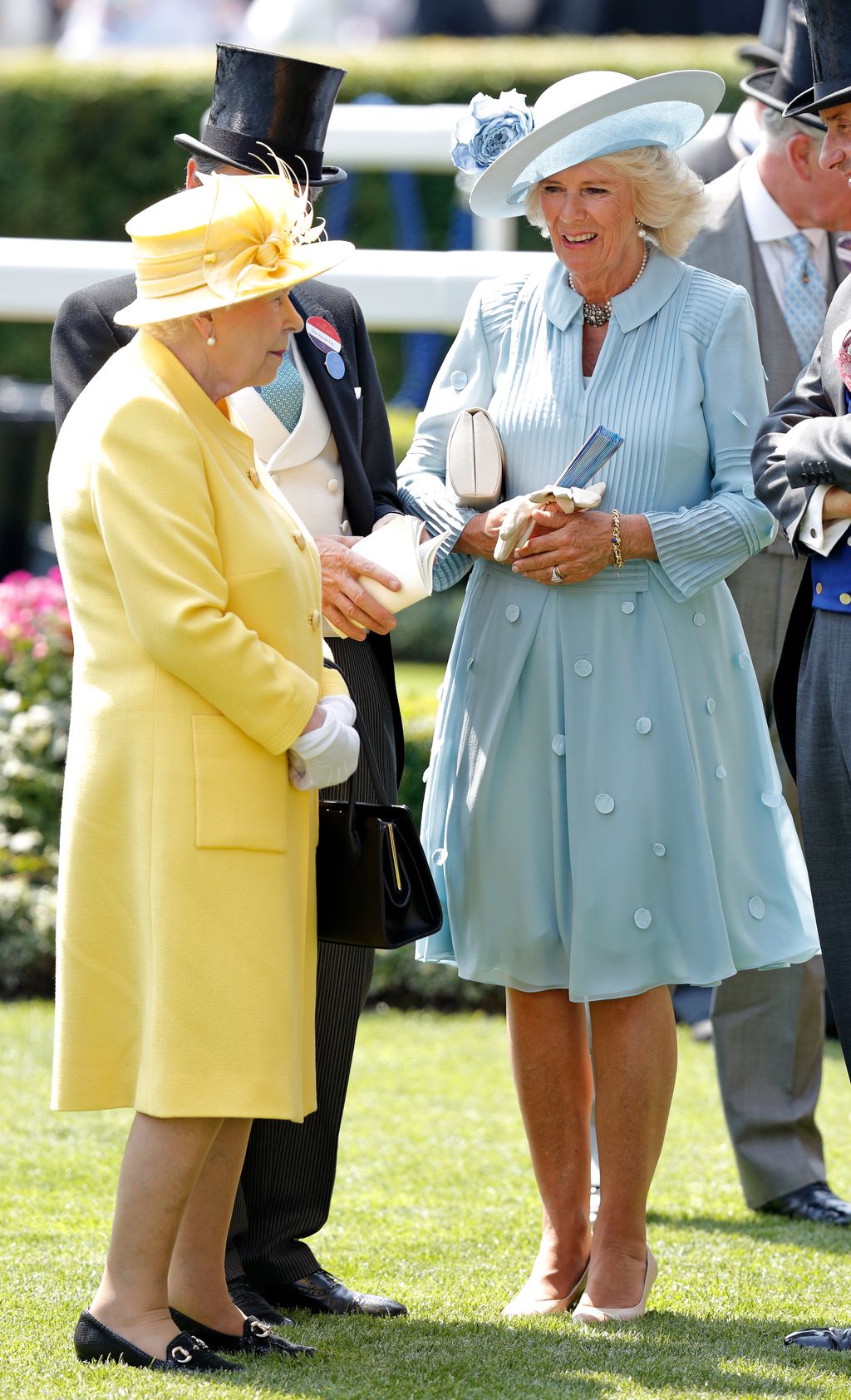 There Was an “Unspoken Deal Behind the Scenes” Between Queen Elizabeth ...