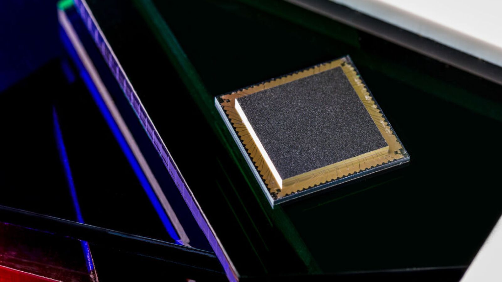 Prototype quantum processor boasts record 99.9% qubit fidelity | Live Science