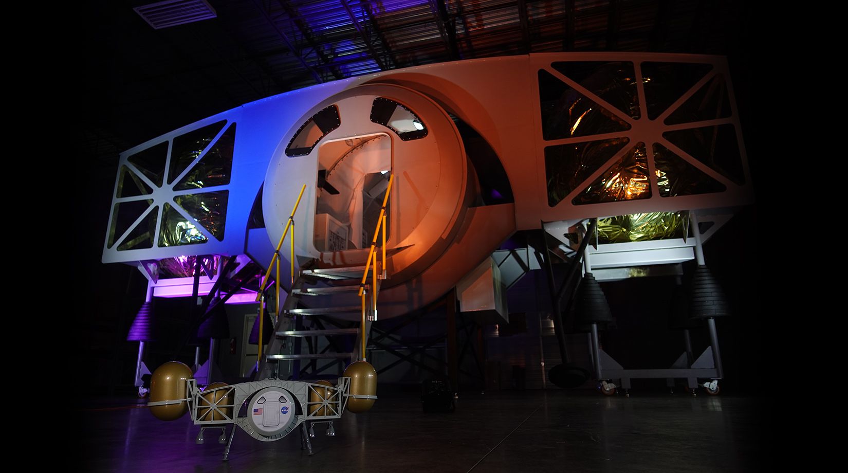 Will this lander carry humans to the moon? Dynetics unveils lunar mock ...