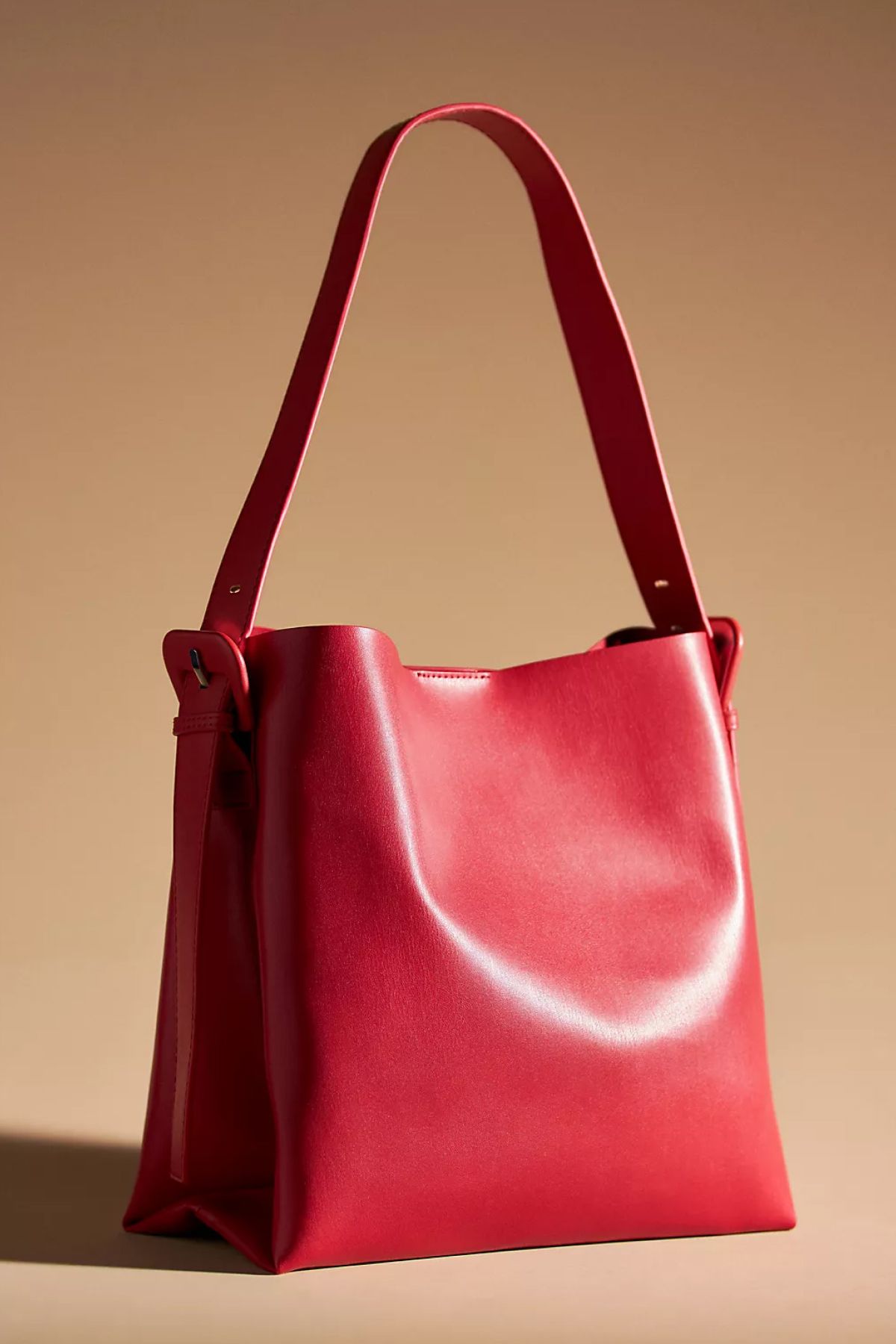 For Fall 2023's Bag Trends, Function and Form Are Paramount | Marie Claire