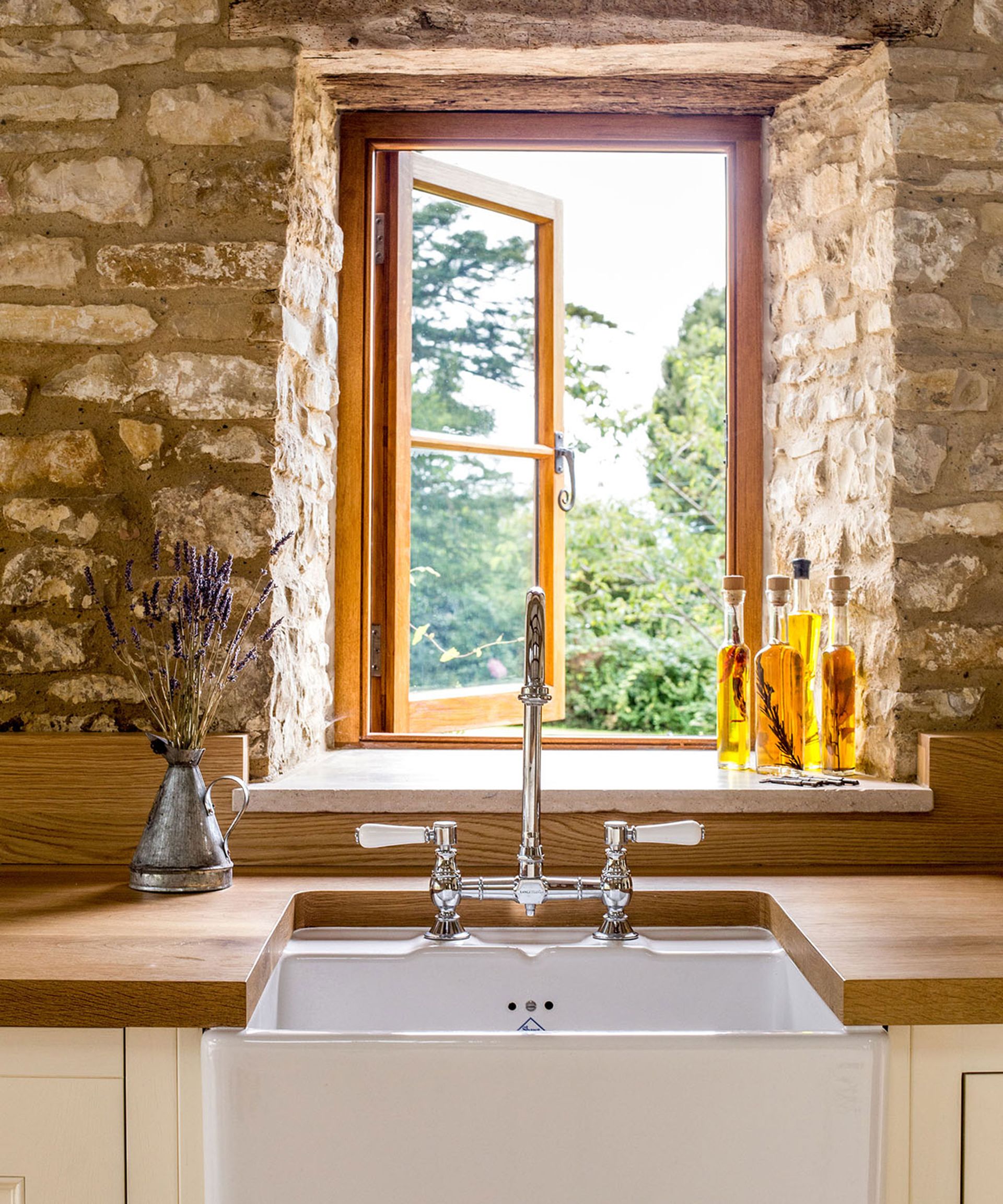 Barn conversion kitchen ideas: 10 designs for lofty spaces | Homes and ...