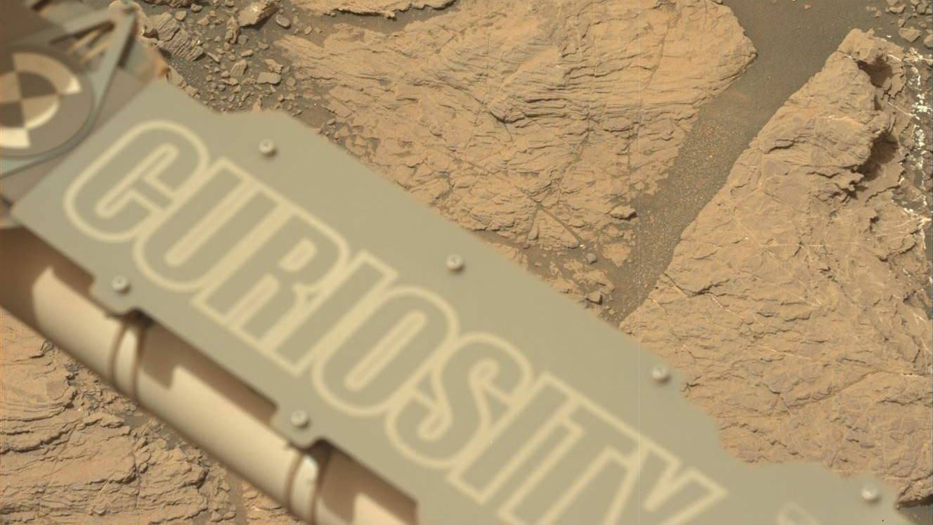 Curiosity Took the Weekend Off from Science on Mars Due to Glitch | Space