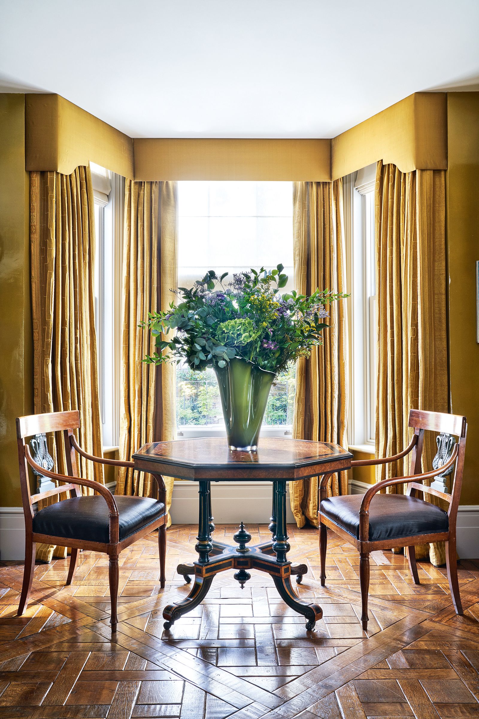 Bay window ideas: 10 ways to dress bays with blinds, curtains and ...