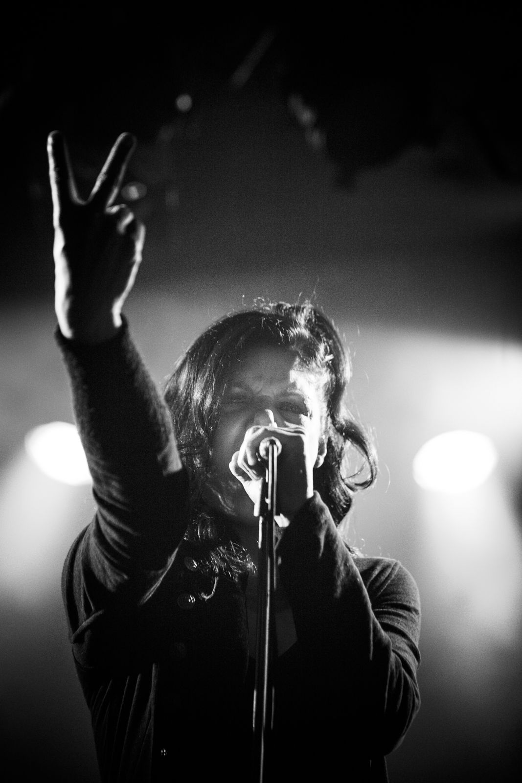 Exclusive Video Premiere: Queen V — "Cry Your Eyes Out” | Guitar World