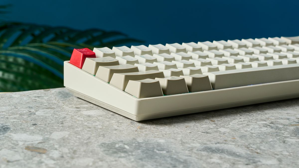 Newmen GM610 mechanical keyboard review: performance on a budget | Tom ...