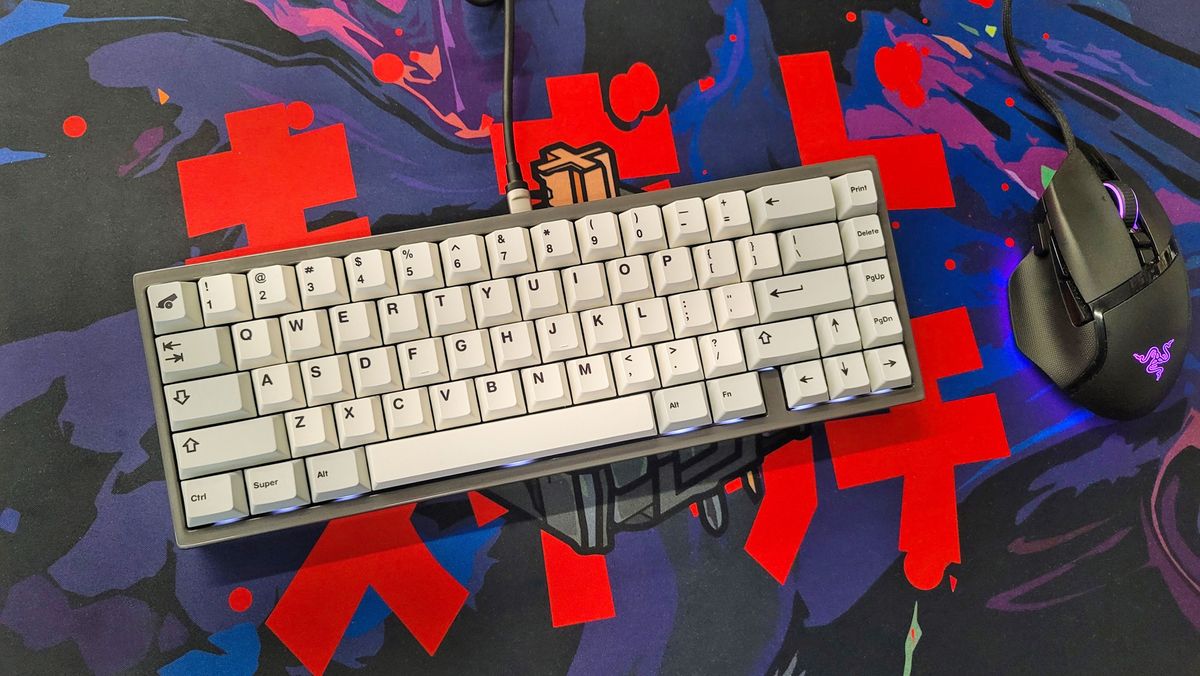 CannonKeys Bakeneko65 Review: More Keys, Less Bounce | Tom's Hardware