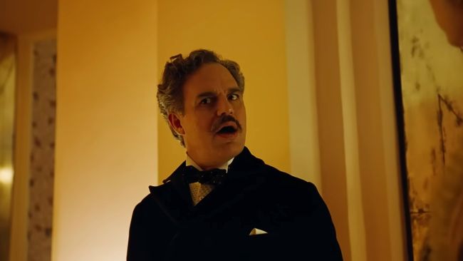 Willem Dafoe Talks Pranking Mark Ruffalo Into Thinking Oscar Isaac Was ...