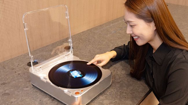 So...Samsung's apparently made artificial humans for CES 2020 | Android ...