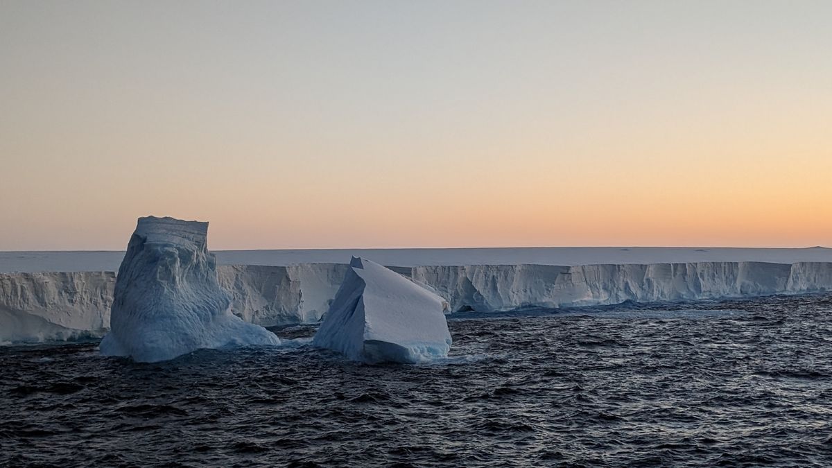 World's largest iceberg, A23a, is disintegrating into thousands of pieces alongside penguin ...