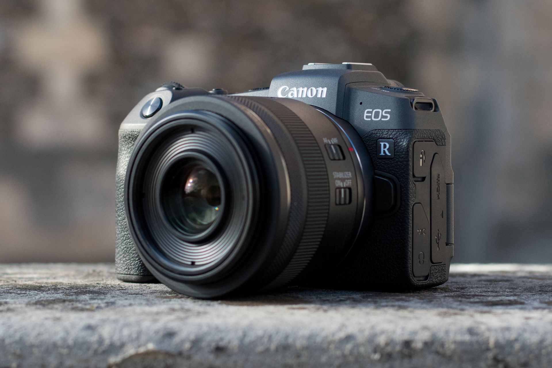 Canon exec teases pro-level EOS R full-frame mirrorless camera | TechRadar